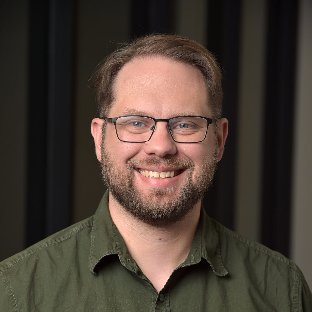 Black Holes & Dead Stars – Center for Interdisciplinary Exploration and ...